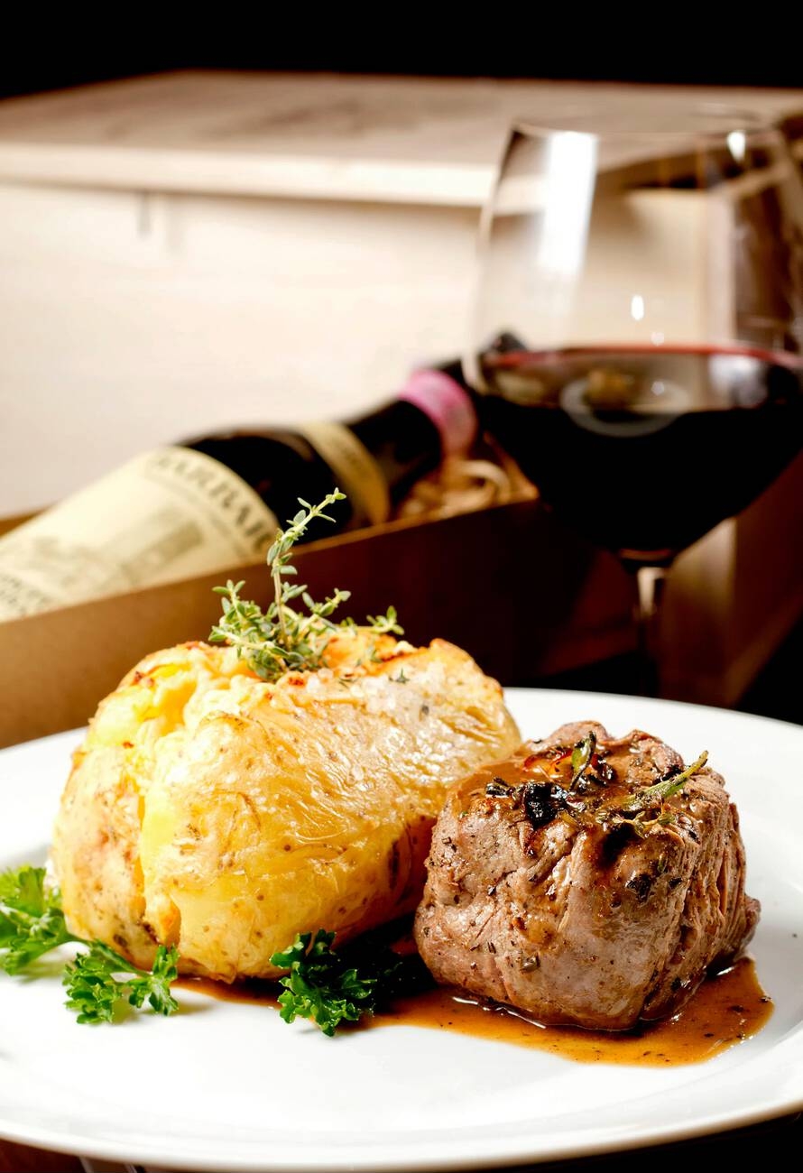 The Art of Red Wine Pairing: A Comprehensive Guide To Wines and Food ...